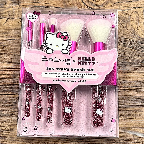 Hello Kitty | Makeup | Hello Kitty Luv Wave Brush Set Pink And White | Poshmark